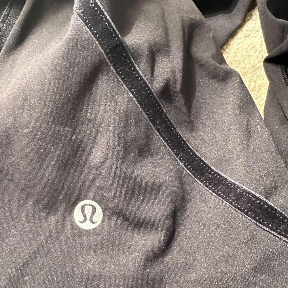 Lululemon Rare & Retro Black Floral Velvet Leggings - Gem